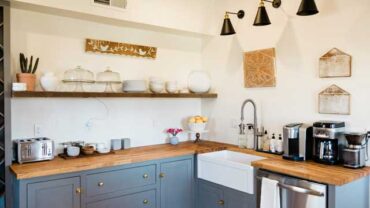 How to Decorate a Kitchen Without Windows? - Amend Home