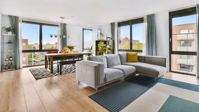 How to Arrange a Rectangular Living Room To Maximizing Space